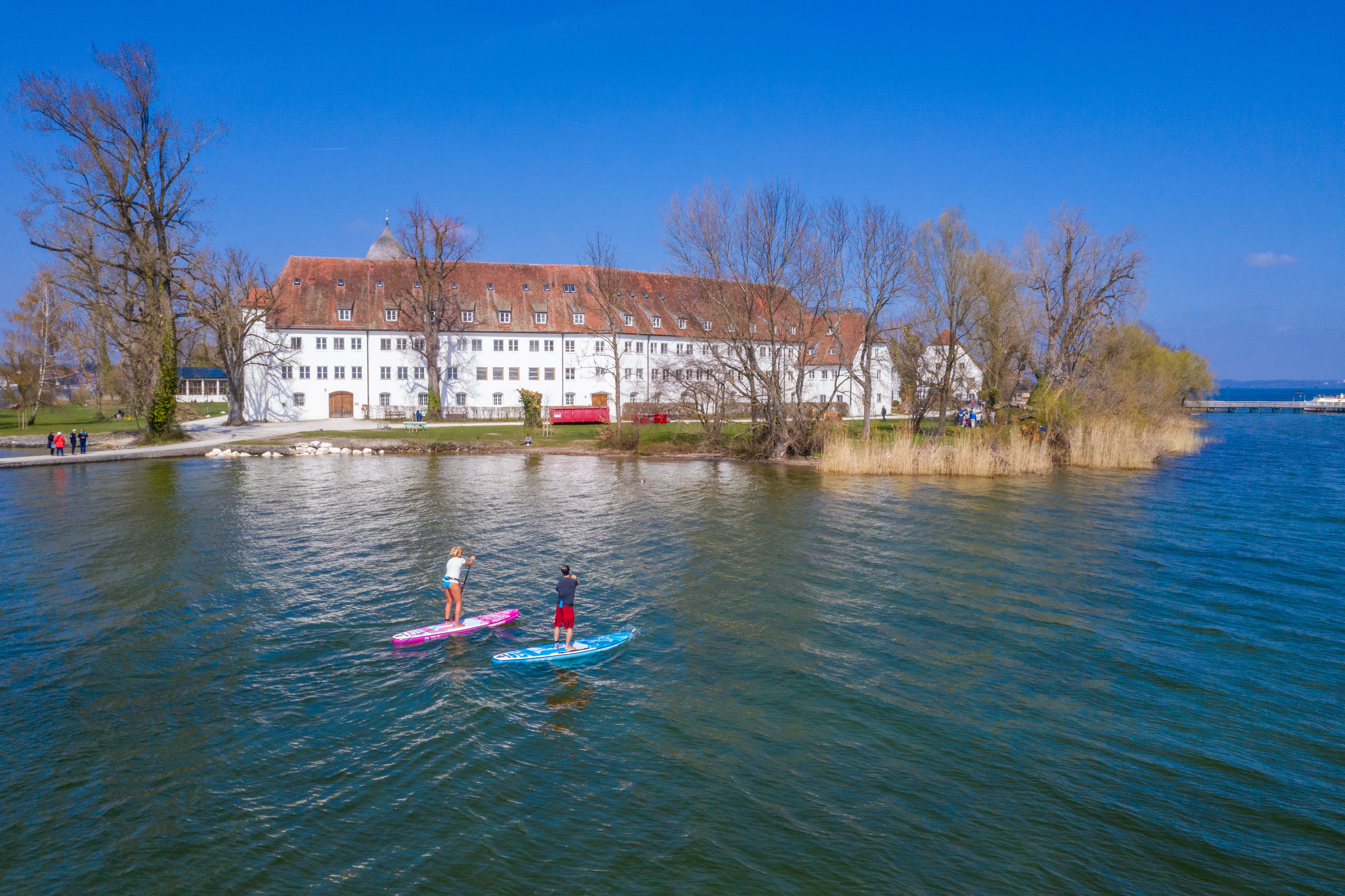 Conquer the Cold: Essential Gear for Winter Paddle Boarding – Starboard ...